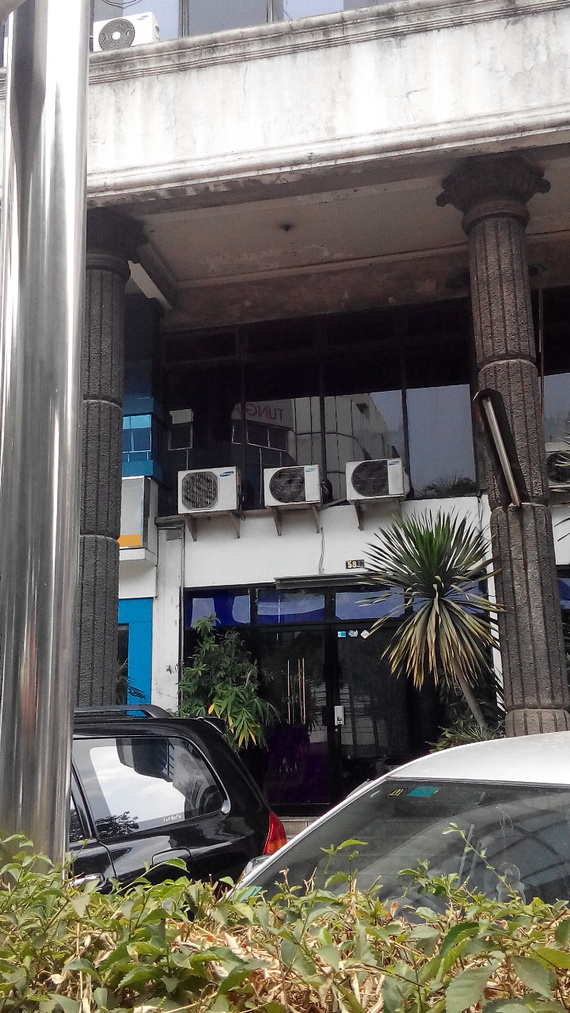 Ibu Dibyo Ticket Box contact information. Biro Hiburan, in JAKARTA